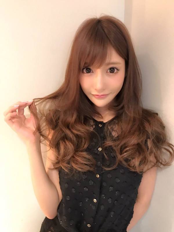 아스카 키라라 / SNS 팔로워 100만의 럭셔리 아이콘 | AVDBS