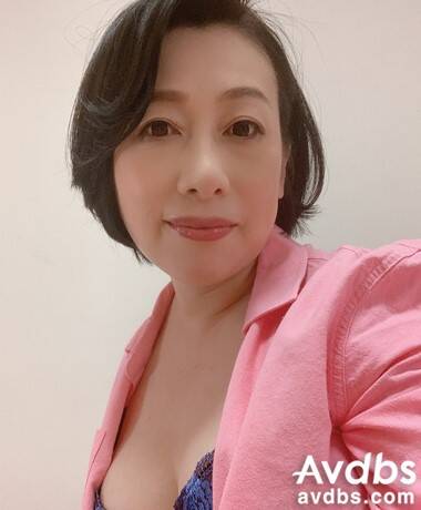 카시와기 마이코 / 2016~2021년 활동중인 50대 나이 숙녀계 AV배우. | AVDBS