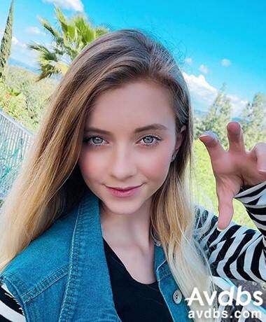 HIKR-113 라일리 스타 | AVDBS