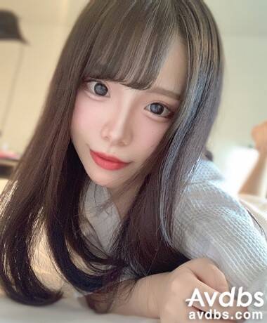 스즈네 쿄카 / 2022년 데뷔한 단독배우 | AVDBS