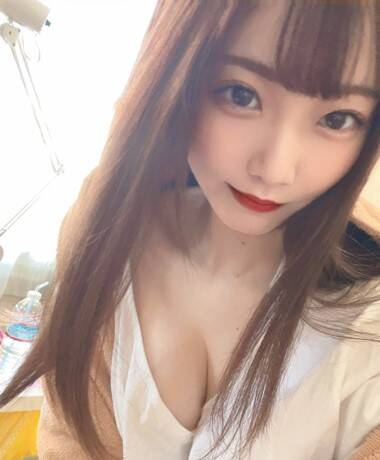 유즈키 리아 / 2023년 6월 S1 전속배우 데뷔. | AVDBS