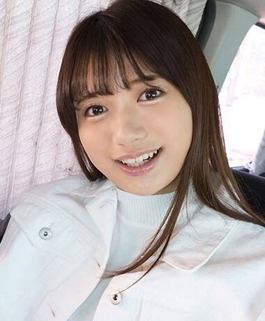 키타오카 카린 / 연예인 출신 귀여운 롱헤어 미소녀 AV배우. | AVDBS