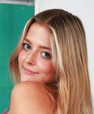 시라유리 미나미 / 소속사무소 액트 ACT | AVDBS